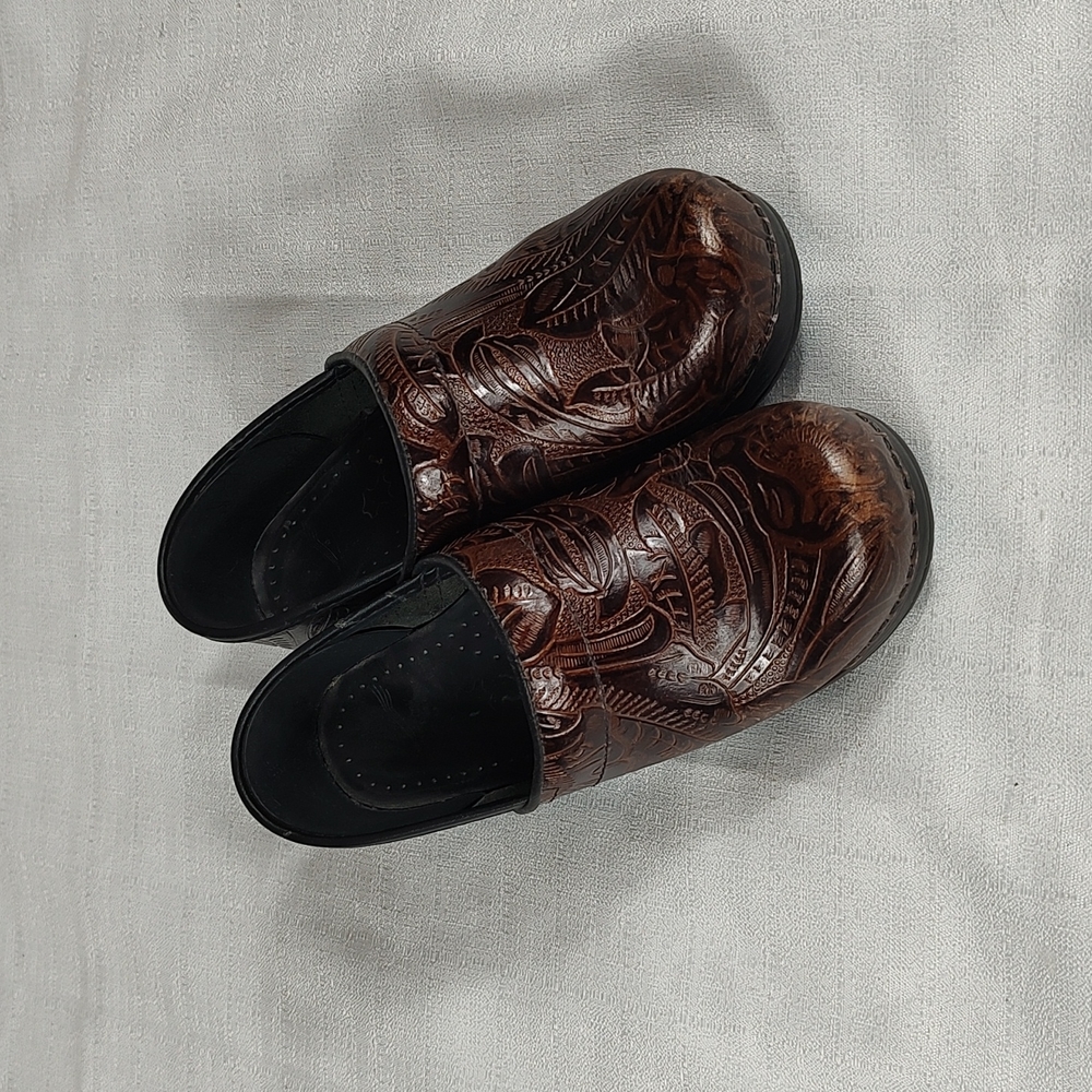 Dark Brown Embossed Leather Dansko Clogs Slip On Nurs… - Gem